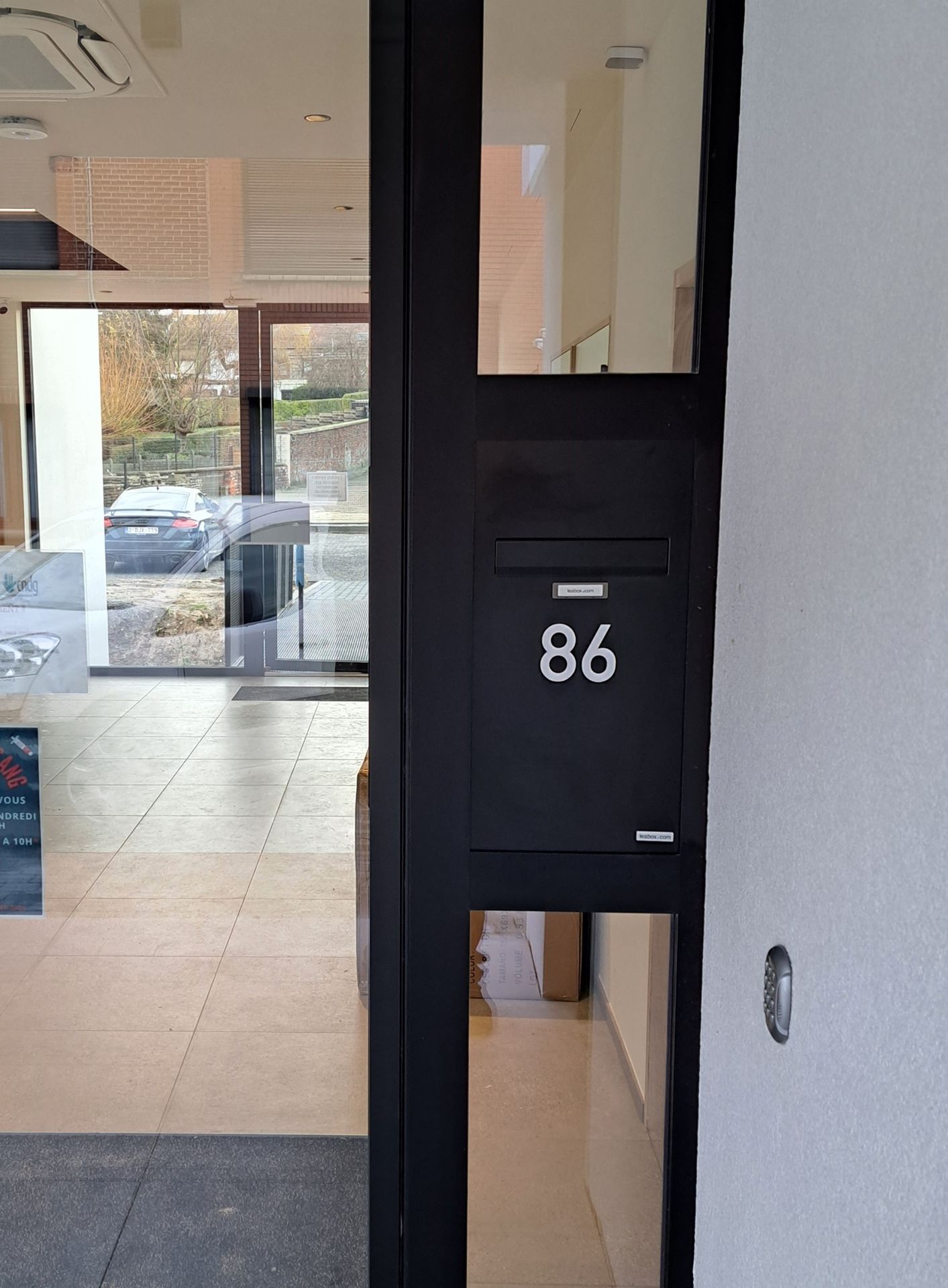 ensembles-pour-imposte-de-chassis | ARKKA